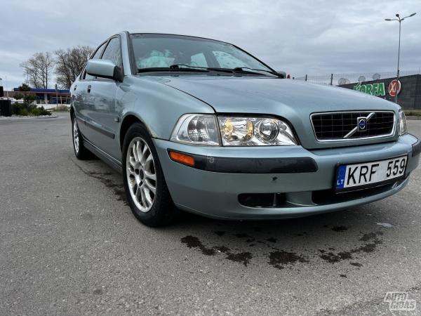 Volvo S40 2003 in Klaipeda, with an engine capacity of 1.80 L and mileage of 297 thousand km for 700 €, photo 5 on AUTOMOTO.COM.LV