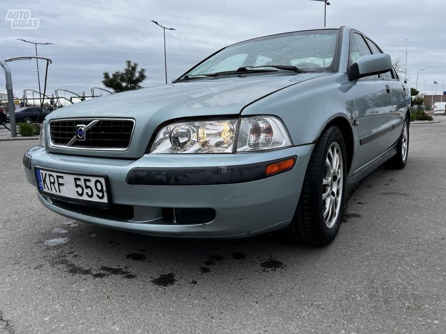 Volvo S40 2003 Klaipėda, ar dzinēja tilpumu 1.80 L un nobraukumu 297 tūkst. km par 700 €, foto 8 vietnē AUTOMOTO.COM.LV