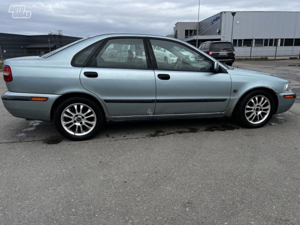Volvo S40 2003 in Klaipeda, with an engine capacity of 1.80 L and mileage of 297 thousand km for 700 €, photo 10 on AUTOMOTO.COM.LV