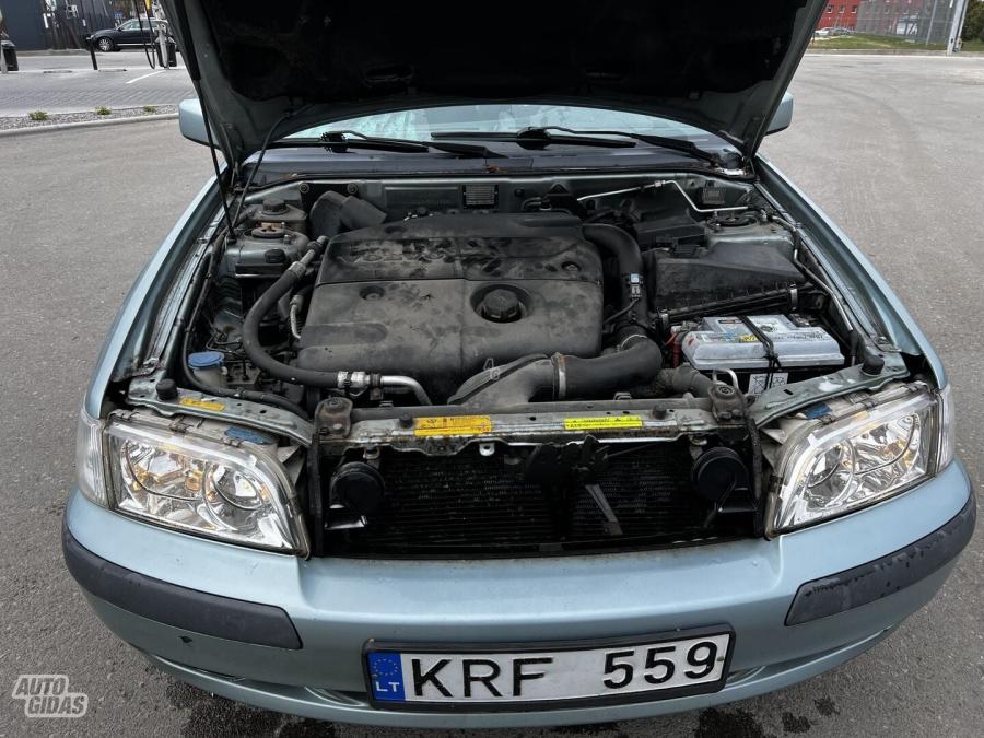 Volvo S40 2003 Klaipėda, ar dzinēja tilpumu 1.80 L un nobraukumu 297 tūkst. km par 700 €, foto 23 vietnē AUTOMOTO.COM.LV