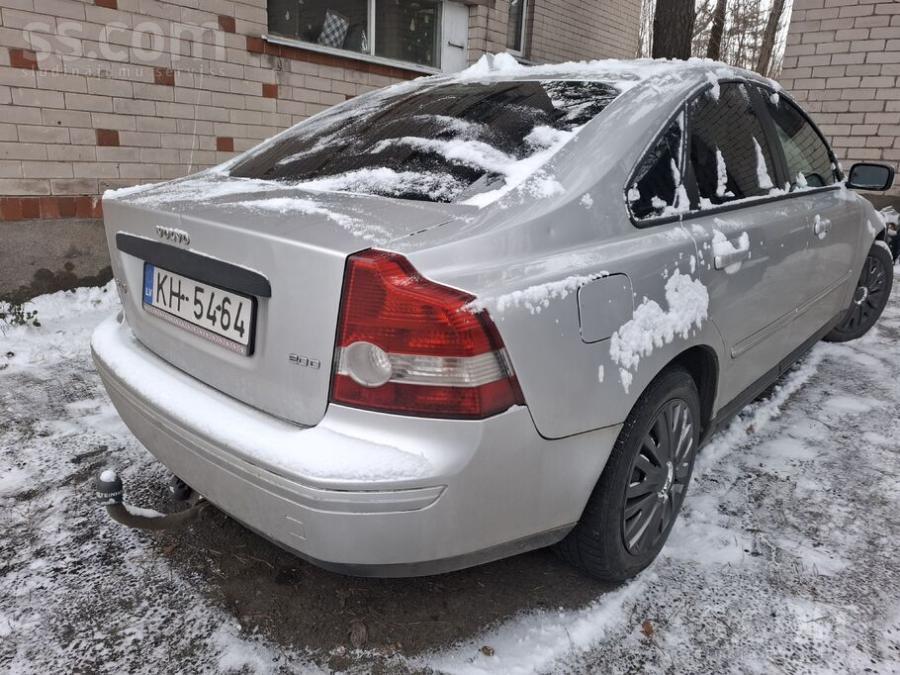 Volvo S40 2004 Daugavpils, ar dzinēja tilpumu 2.00 L un nobraukumu 345 tūkst. km par 799 €, foto 2 vietnē AUTOMOTO.COM.LV