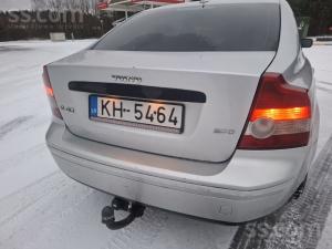 Volvo S40 2004 Daugavpils, ar dzinēja tilpumu 2.00 L un nobraukumu 345 tūkst. km par 750 €, foto 4 vietnē AUTOMOTO.COM.LV