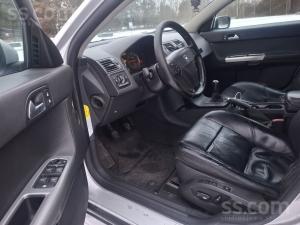 Volvo S40 2004 Daugavpils, ar dzinēja tilpumu 2.00 L un nobraukumu 345 tūkst. km par 750 €, foto 8 vietnē AUTOMOTO.COM.LV