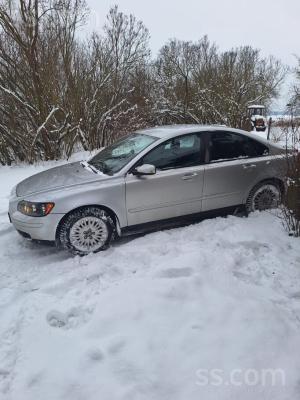 Вольво С40 2004 в Добеле, объемом двигателя 2.40 л и пробегом 220 тыс. км за 1350 €, фото 2 на AUTOMOTO.COM.LV