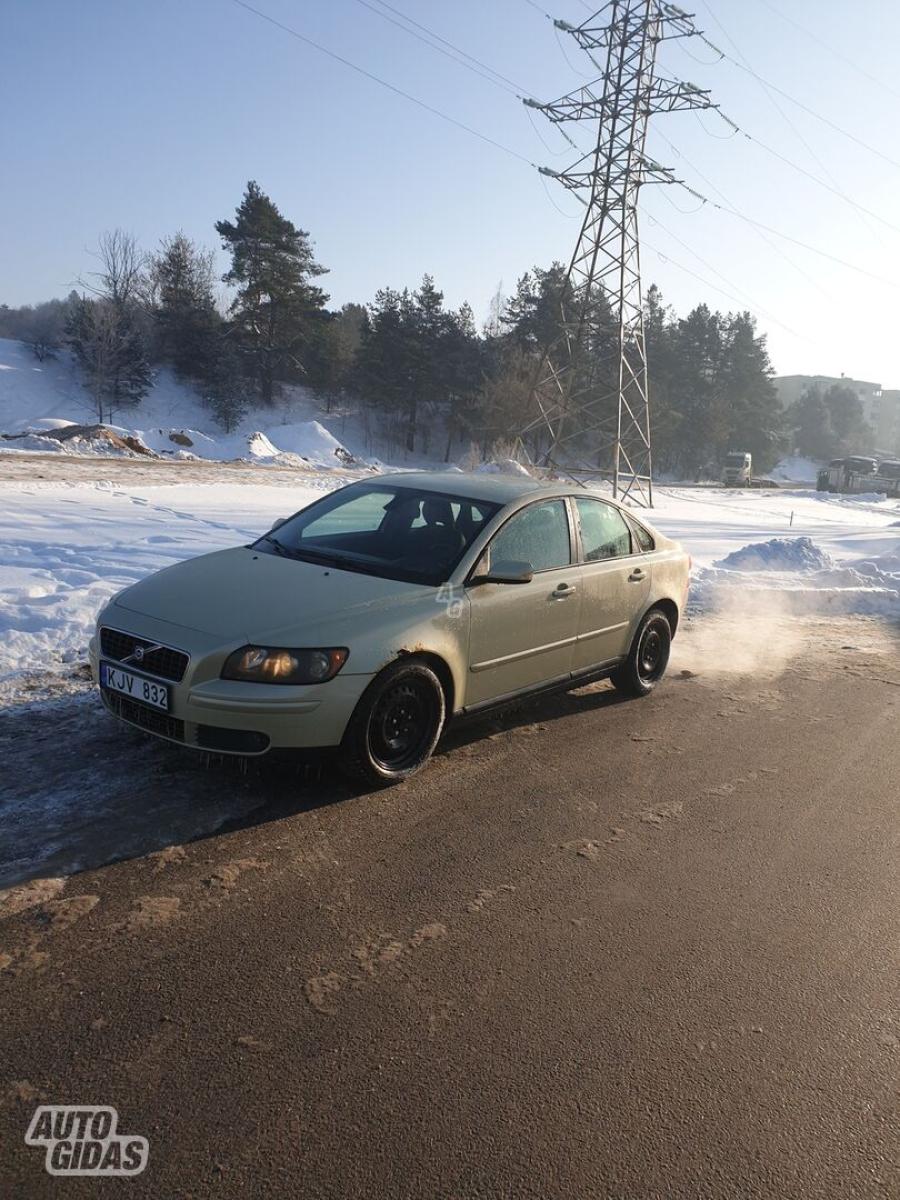 Вольво С40 2004 в Вильнюс, объемом двигателя 2.00 л и пробегом 325 тыс. км за 900 €, фото 7 на AUTOMOTO.COM.LV