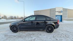 Volvo S40 2004 Rakvere, ar dzinēja tilpumu 2.00 L un nobraukumu 0 tūkst. km par 1599 €, foto 2 vietnē AUTOMOTO.COM.LV