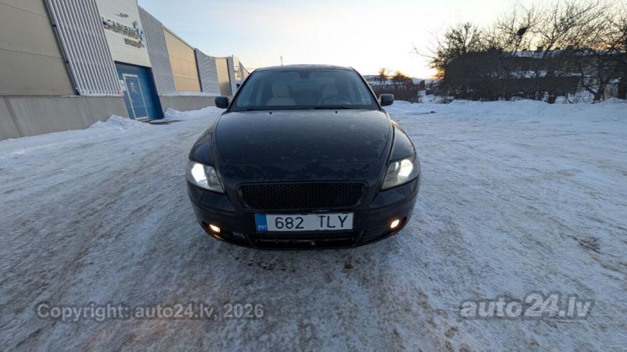 Volvo S40 2004 Rakvere, ar dzinēja tilpumu 2.00 L un nobraukumu 0 tūkst. km par 1599 €, foto 6 vietnē AUTOMOTO.COM.LV