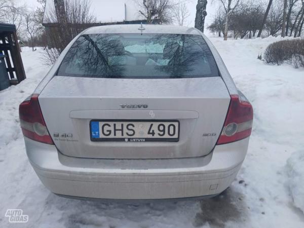 Volvo S40 2004 Viļņa, ar dzinēja tilpumu 2.00 L un nobraukumu 336 tūkst. km par 1800 €, foto 7 vietnē AUTOMOTO.COM.LV