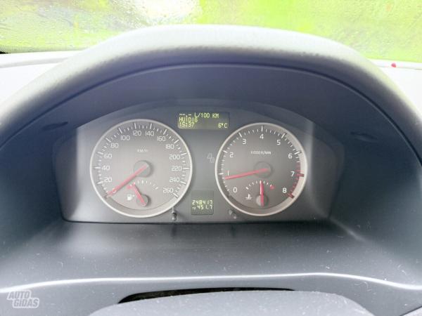 Вольво С40 2004 в Шальчининкай, объемом двигателя 1.80 л и пробегом 249 тыс. км за 1500 €, фото 7 на AUTOMOTO.COM.LV