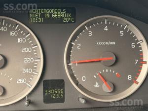 Volvo S40 2004 in Riga, with an engine capacity of 1.80 L and mileage of 331 thousand km for 1200 €, photo 8 on AUTOMOTO.COM.LV