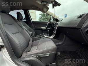 Volvo S40 2004 Rīga, ar dzinēja tilpumu 2.00 L un nobraukumu 343 tūkst. km par 1050 €, foto 9 vietnē AUTOMOTO.COM.LV