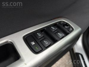 Volvo S40 2004 Rīga, ar dzinēja tilpumu 2.00 L un nobraukumu 343 tūkst. km par 1050 €, foto 12 vietnē AUTOMOTO.COM.LV