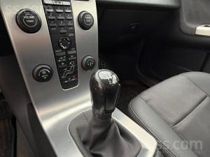 Volvo S40 2004 Rīga, ar dzinēja tilpumu 2.00 L un nobraukumu 343 tūkst. km par 1050 €, foto 15 vietnē AUTOMOTO.COM.LV