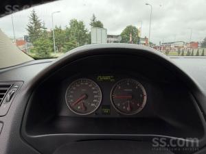 Volvo S40 2004 Rīga, ar dzinēja tilpumu 2.00 L un nobraukumu 343 tūkst. km par 1050 €, foto 16 vietnē AUTOMOTO.COM.LV
