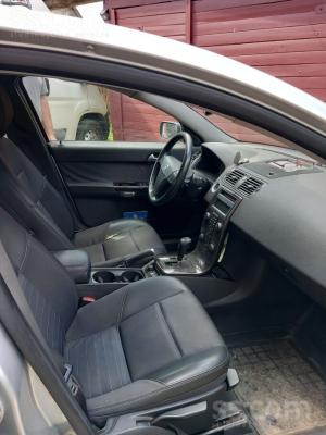 Volvo S40 2004 in Kuldiga, with an engine capacity of 2.40 L and mileage of 310 thousand km for 1995 €, photo 11 on AUTOMOTO.COM.LV