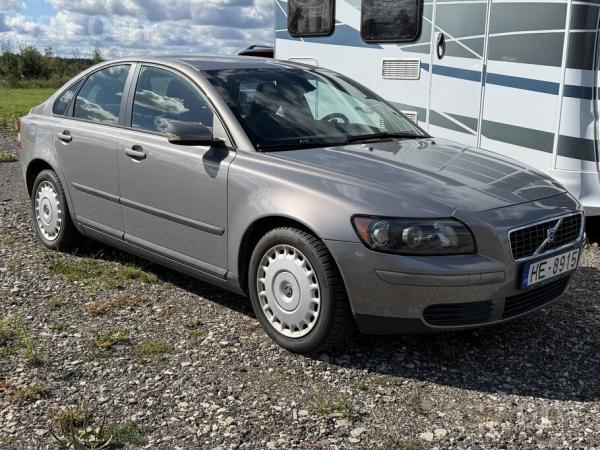 Volvo S40 2004 Rīga vietnē Volvo S40 2004 Rīga, ar dzinēja tilpumu 2.40 L un nobraukumu 309 tūkst. km par 590 €, foto 1 vietnē AUTOMOTO.COM.LV