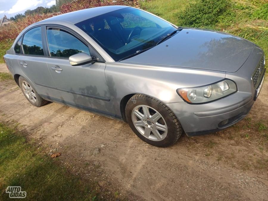 Volvo S40 2004 Viļņa, ar dzinēja tilpumu 2.00 L un nobraukumu 364 tūkst. km par 1400 €, foto 5 vietnē AUTOMOTO.COM.LV