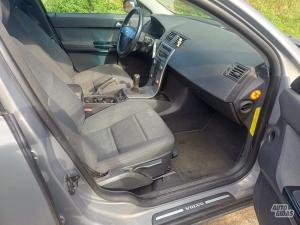 Volvo S40 2004 Viļņa, ar dzinēja tilpumu 2.00 L un nobraukumu 364 tūkst. km par 1400 €, foto 12 vietnē AUTOMOTO.COM.LV