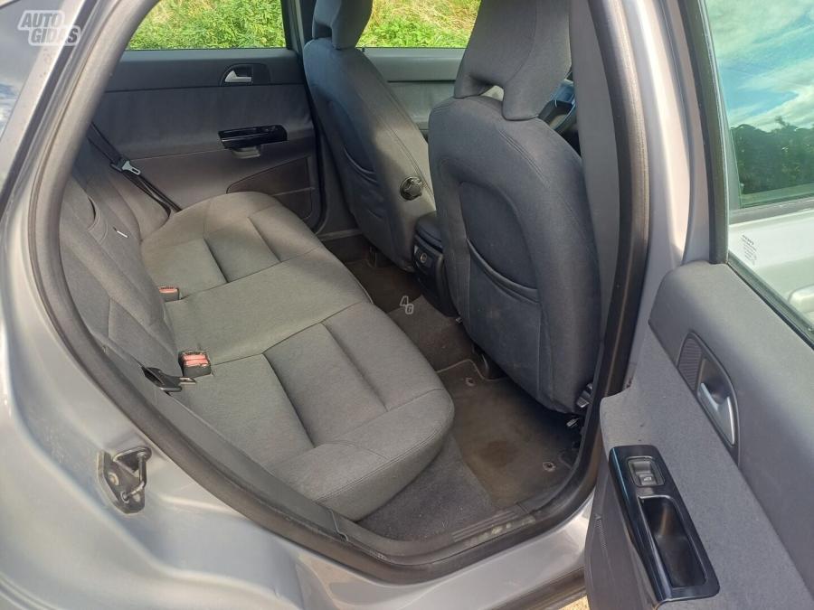 Volvo S40 2004 Viļņa, ar dzinēja tilpumu 2.00 L un nobraukumu 364 tūkst. km par 1400 €, foto 13 vietnē AUTOMOTO.COM.LV