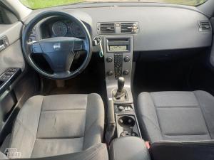 Volvo S40 2004 Viļņa, ar dzinēja tilpumu 2.00 L un nobraukumu 364 tūkst. km par 1400 €, foto 14 vietnē AUTOMOTO.COM.LV