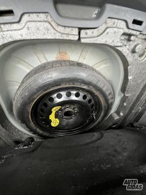 Volvo S40 2004 in Kelme, with an engine capacity of 2.00 L and mileage of 375 thousand km for 1100 €, photo 4 on AUTOMOTO.COM.LV