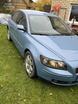 Volvo S40 2004 in Kelme, with an engine capacity of 2.00 L and mileage of 375 thousand km for 1100 €, photo 10 on AUTOMOTO.COM.LV
