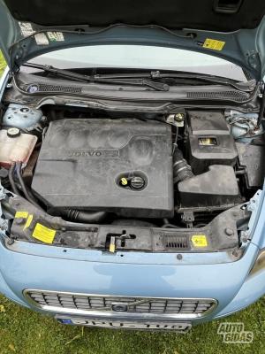 Volvo S40 2004 in Kelme, with an engine capacity of 2.00 L and mileage of 375 thousand km for 1100 €, photo 13 on AUTOMOTO.COM.LV