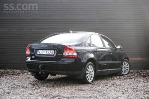 Volvo S40 2005 in Riga, with an engine capacity of 2.00 L and mileage of 0 thousand km for 2300 €, photo 3 on AUTOMOTO.COM.LV