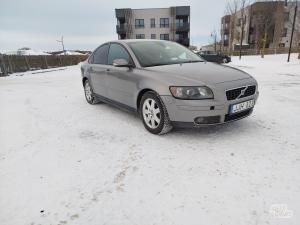 Volvo S40 2005 Šauļi, ar dzinēja tilpumu 2.00 L un nobraukumu 1 tūkst. km par 850 €, foto  vietnē AUTOMOTO.COM.LV