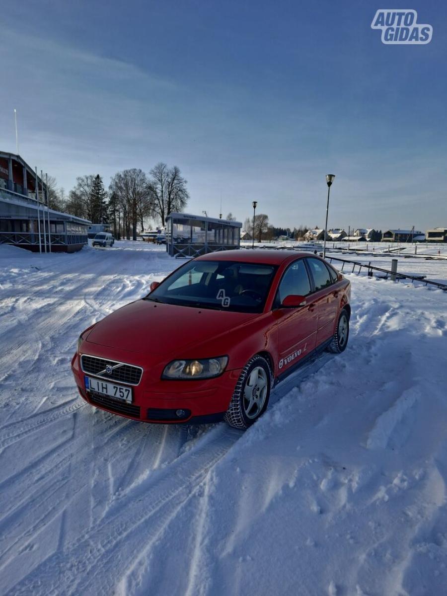 Вольво С40 2005 в Шилуте, объемом двигателя 2.40 л и пробегом 390 тыс. км за 1350 €, фото 1 на AUTOMOTO.COM.LV