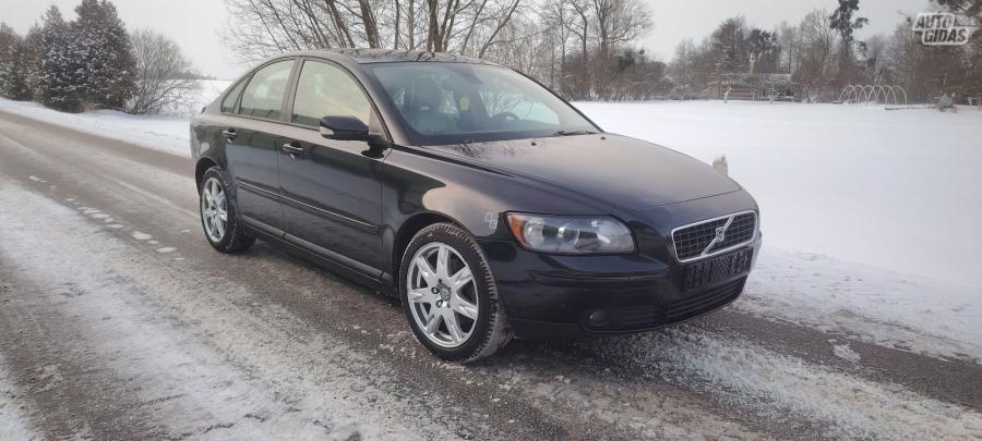 Volvo S40 2005 Kauņa, ar dzinēja tilpumu 2.40 L un nobraukumu 298 tūkst. km par 2000 €, foto 1 vietnē AUTOMOTO.COM.LV