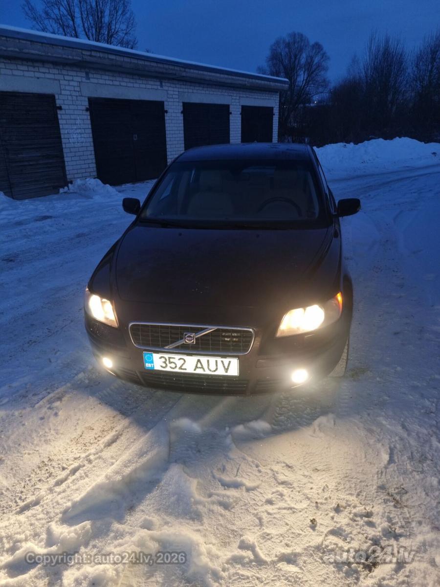 Volvo S40 2005 Veru, ar dzinēja tilpumu 1.80 L un nobraukumu 306 tūkst. km par 1300 €, foto 1 vietnē AUTOMOTO.COM.LV