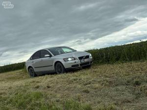 Volvo S40 2005 Šilalė, ar dzinēja tilpumu 2.00 L un nobraukumu 300 tūkst. km par 1000 €, foto  vietnē AUTOMOTO.COM.LV