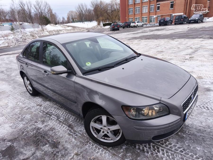 Volvo S40 2005 Tauragė, ar dzinēja tilpumu 2.00 L un nobraukumu 259 tūkst. km par 1850 €, foto 2 vietnē AUTOMOTO.COM.LV