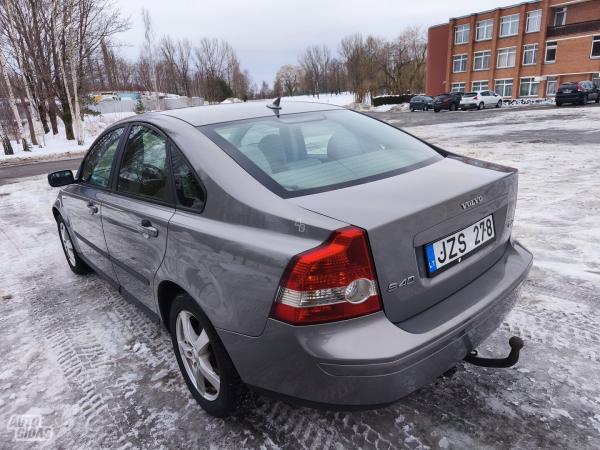 Volvo S40 2005 in Taurage, with an engine capacity of 2.00 L and mileage of 259 thousand km for 1850 €, photo 3 on AUTOMOTO.COM.LV