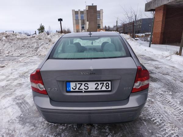 Volvo S40 2005 in Taurage, with an engine capacity of 2.00 L and mileage of 259 thousand km for 1850 €, photo 6 on AUTOMOTO.COM.LV