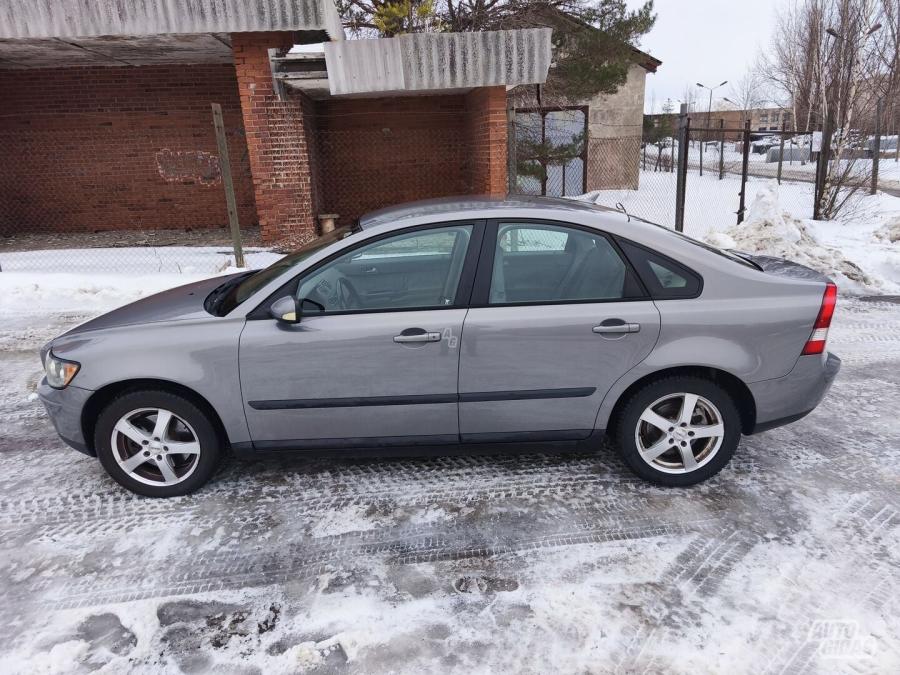 Volvo S40 2005 Tauragė, ar dzinēja tilpumu 2.00 L un nobraukumu 259 tūkst. km par 1850 €, foto 7 vietnē AUTOMOTO.COM.LV