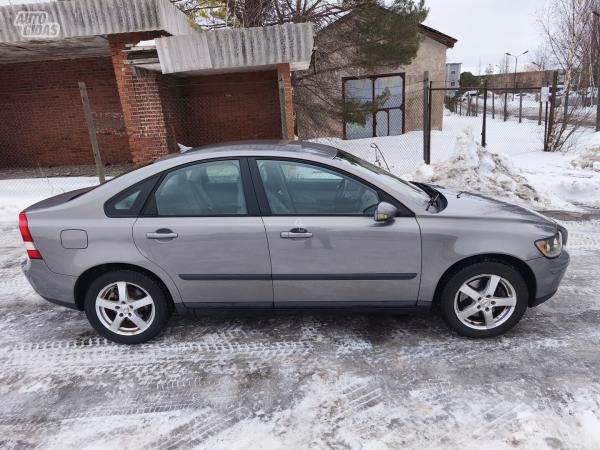 Volvo S40 2005 in Taurage, with an engine capacity of 2.00 L and mileage of 259 thousand km for 1850 €, photo 8 on AUTOMOTO.COM.LV