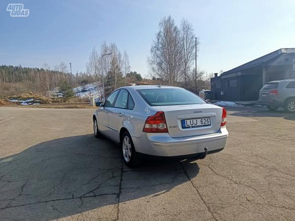 Volvo S40 2005 Viļņa, ar dzinēja tilpumu 2.40 L un nobraukumu 280 tūkst. km par 1499 €, foto 4 vietnē AUTOMOTO.COM.LV