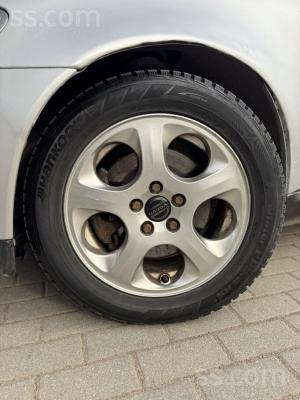 Volvo S40 2005 in Liepaja, with an engine capacity of 2.00 L and mileage of 390 thousand km for 950 €, photo 8 on AUTOMOTO.COM.LV