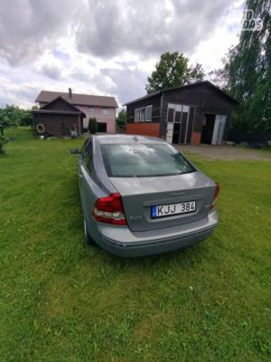 Volvo S40 2005 Viļņa, ar dzinēja tilpumu 2.00 L un nobraukumu 324 tūkst. km par 1100 €, foto 6 vietnē AUTOMOTO.COM.LV