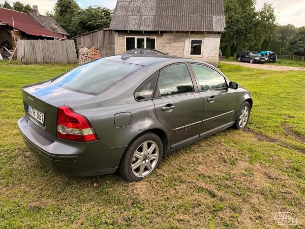 Volvo S40 2005 Tauragė, ar dzinēja tilpumu 2.00 L un nobraukumu 372 tūkst. km par 1000 €, foto 9 vietnē AUTOMOTO.COM.LV