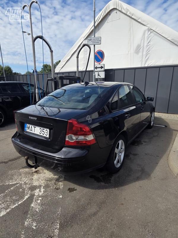Volvo S40 2005 in Klaipeda, with an engine capacity of 2.00 L and mileage of 354 thousand km for 1650 €, photo 2 on AUTOMOTO.COM.LV