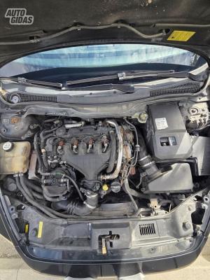 Volvo S40 2005 in Klaipeda, with an engine capacity of 2.00 L and mileage of 354 thousand km for 1650 €, photo 35 on AUTOMOTO.COM.LV