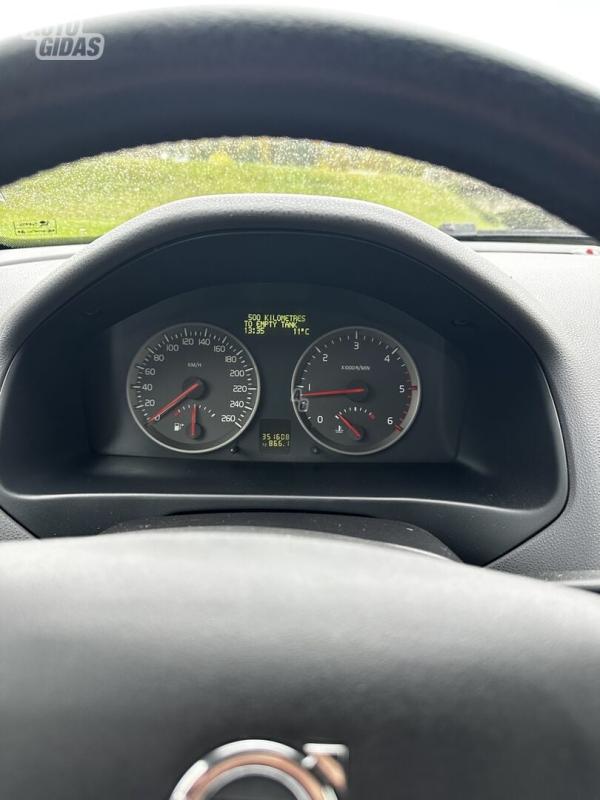Volvo S40 2005 Jurbarkas, ar dzinēja tilpumu 2.00 L un nobraukumu 352 tūkst. km par 1300 €, foto 11 vietnē AUTOMOTO.COM.LV