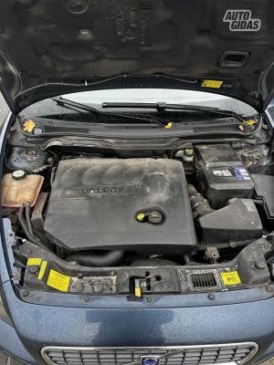 Volvo S40 2005 Jurbarkas, ar dzinēja tilpumu 2.00 L un nobraukumu 352 tūkst. km par 1300 €, foto 12 vietnē AUTOMOTO.COM.LV