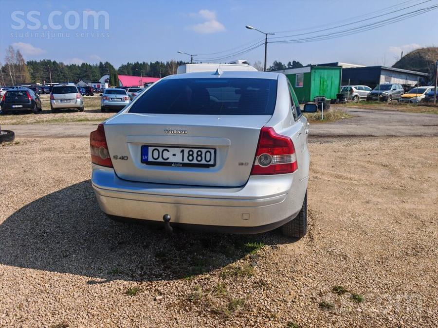 Volvo S40 2006 Rīga, ar dzinēja tilpumu 1.60 L un nobraukumu 255 tūkst. km par 2750 €, foto 8 vietnē AUTOMOTO.COM.LV