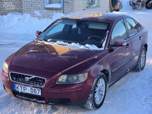 Volvo S40 2006 Radviliškis, ar dzinēja tilpumu 2.00 L un nobraukumu 273 tūkst. km par 1250 €, foto  vietnē AUTOMOTO.COM.LV
