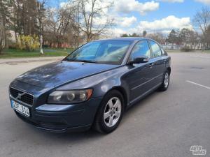Volvo S40 2006 Kauņa, ar dzinēja tilpumu 1.60 L un nobraukumu 315 tūkst. km par 650 €, foto  vietnē AUTOMOTO.COM.LV