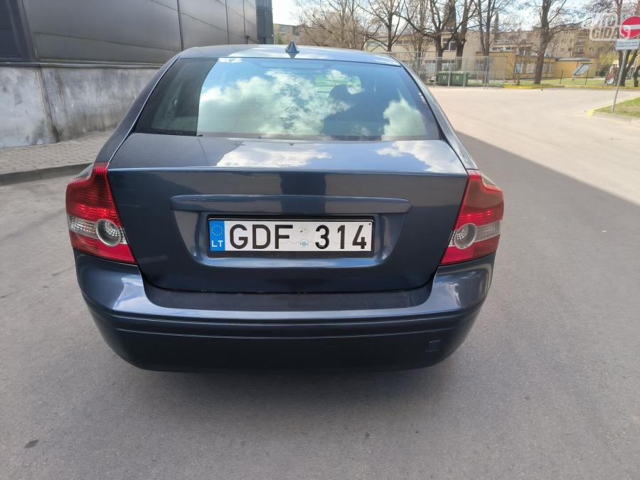 Volvo S40 2006 Kauņa, ar dzinēja tilpumu 1.60 L un nobraukumu 315 tūkst. km par 650 €, foto 6 vietnē AUTOMOTO.COM.LV